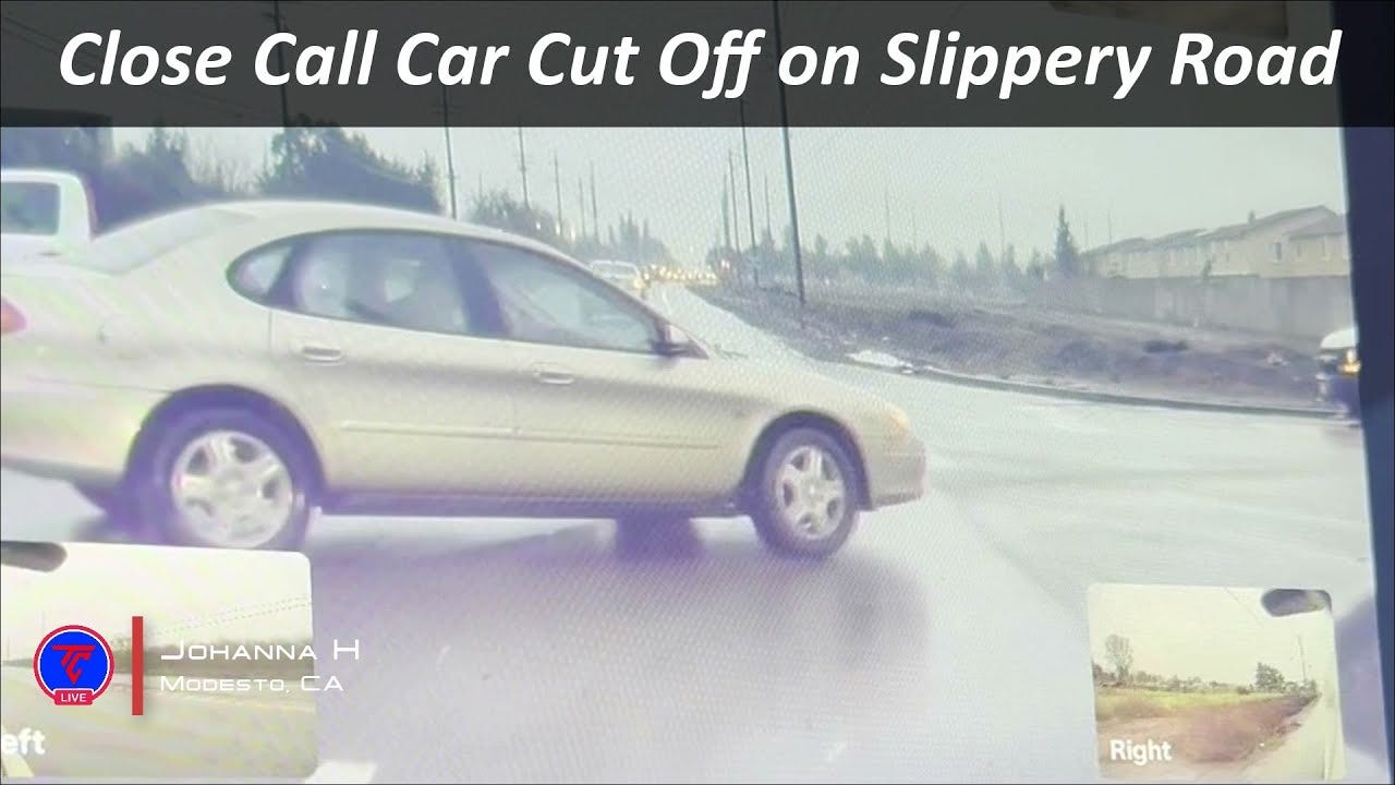 Tesla Crashing into a Ditch After Blinded by Headlights | Teslcam Live ...