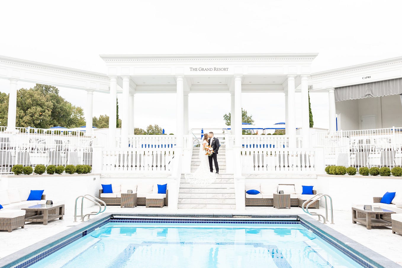 https://hannahcessnaphotography.com/2024/06/05/truss-wedding-venue ...