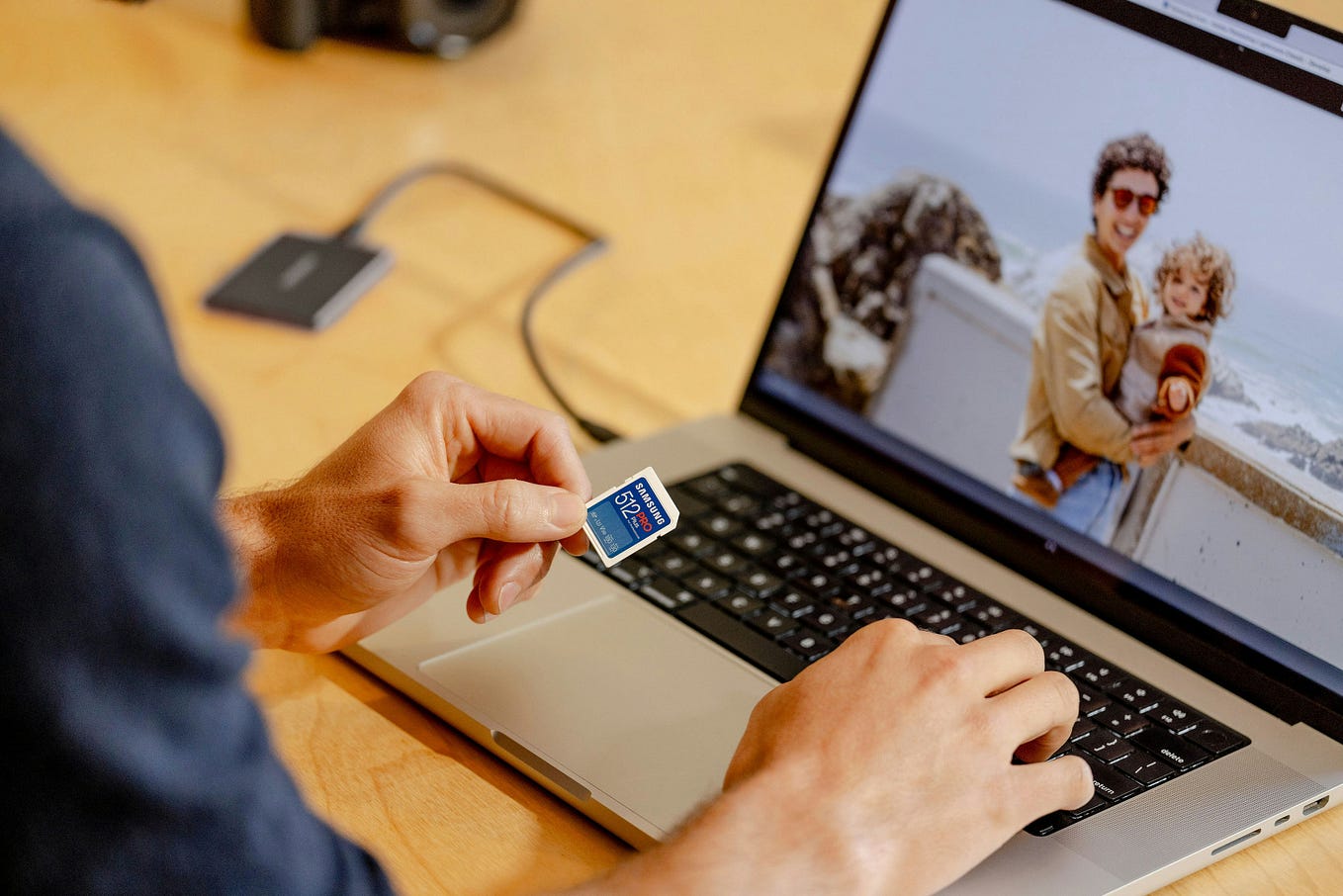 The Most-well-Known Tiling Window Managers — Linux, macOS and Windows ...