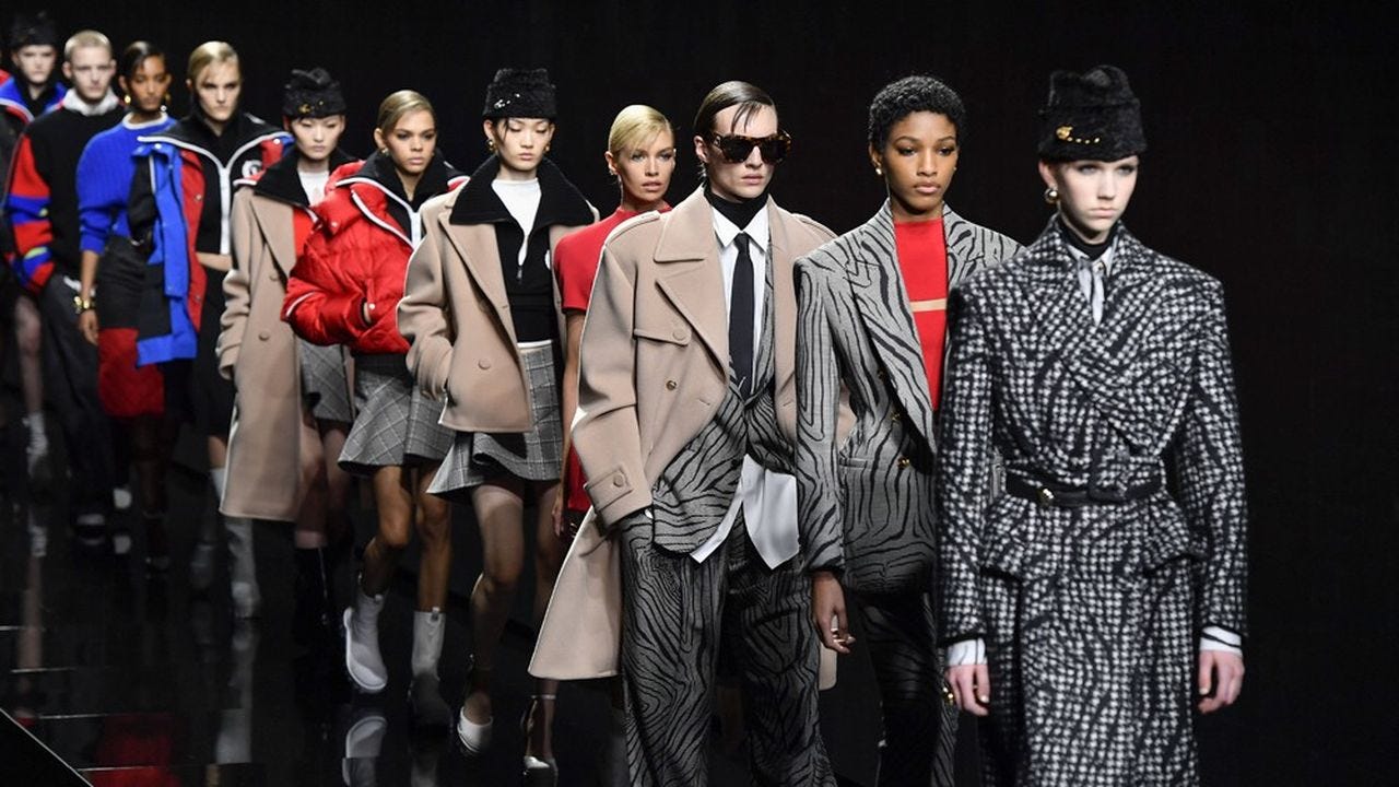 Gianni Versace Designs 1990s: Bold, Innovative, and Iconic | by ...