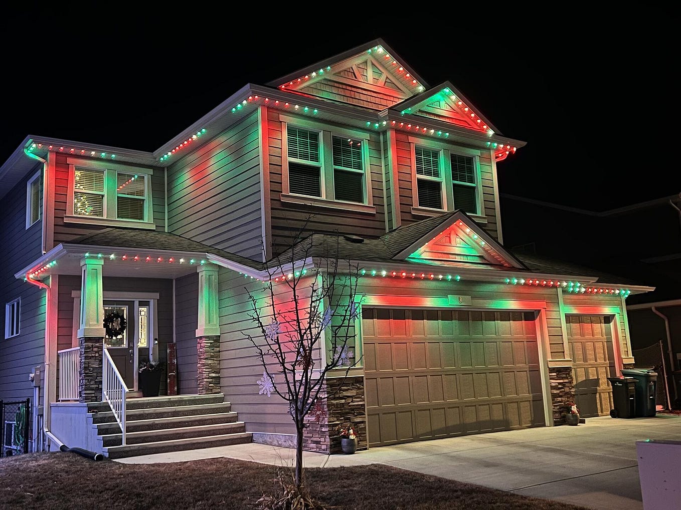 Enhance Your Outdoor Spaces with All-Season Color Changing LED Lights ...
