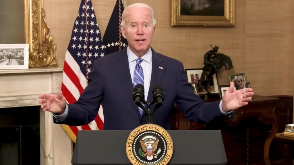 “Unmasking” the Truth: An Exploration of Biden Body Double Conspiracies ...