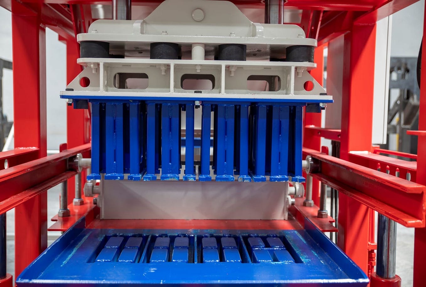 Machine fabrication des parpaings et hourdis - Agb Machines - Medium
