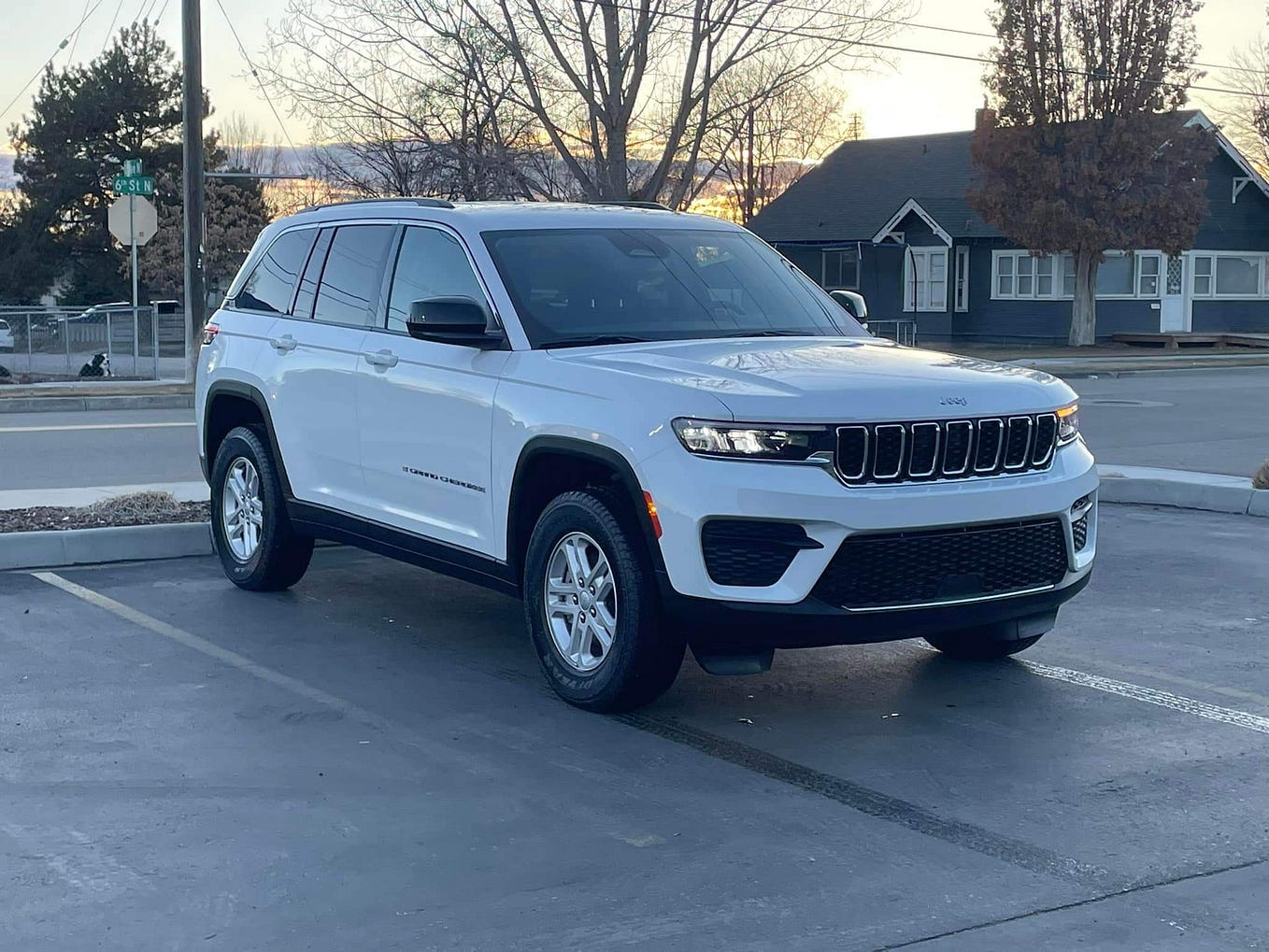 Understanding the Red Dot on Jeep Dashboard: What It Means and What to ...