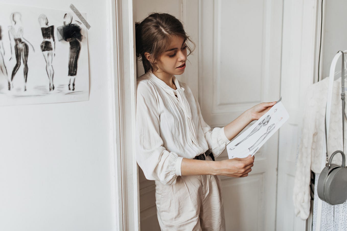 Best 5 Fashion Wardrobe Hacks for a Timeless Look | by Yagiiiii | Medium