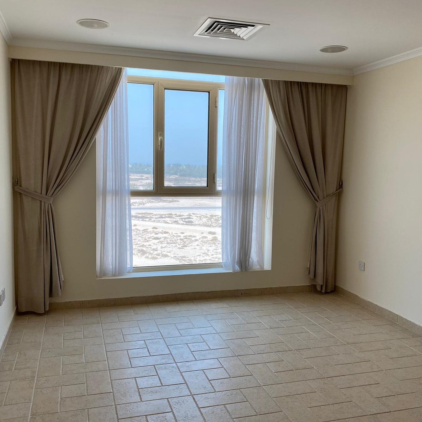 Furnished Studio Apartment for rent in Juffair, Bahrain - Learn the ...