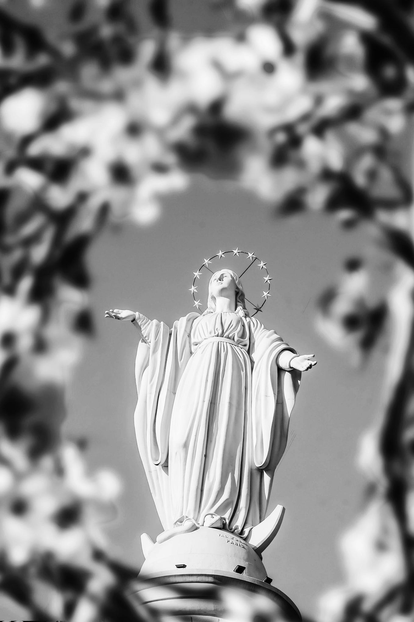 The Feelings Of An Inner Devil — Lisa | by Lunar Rabbit | Medium