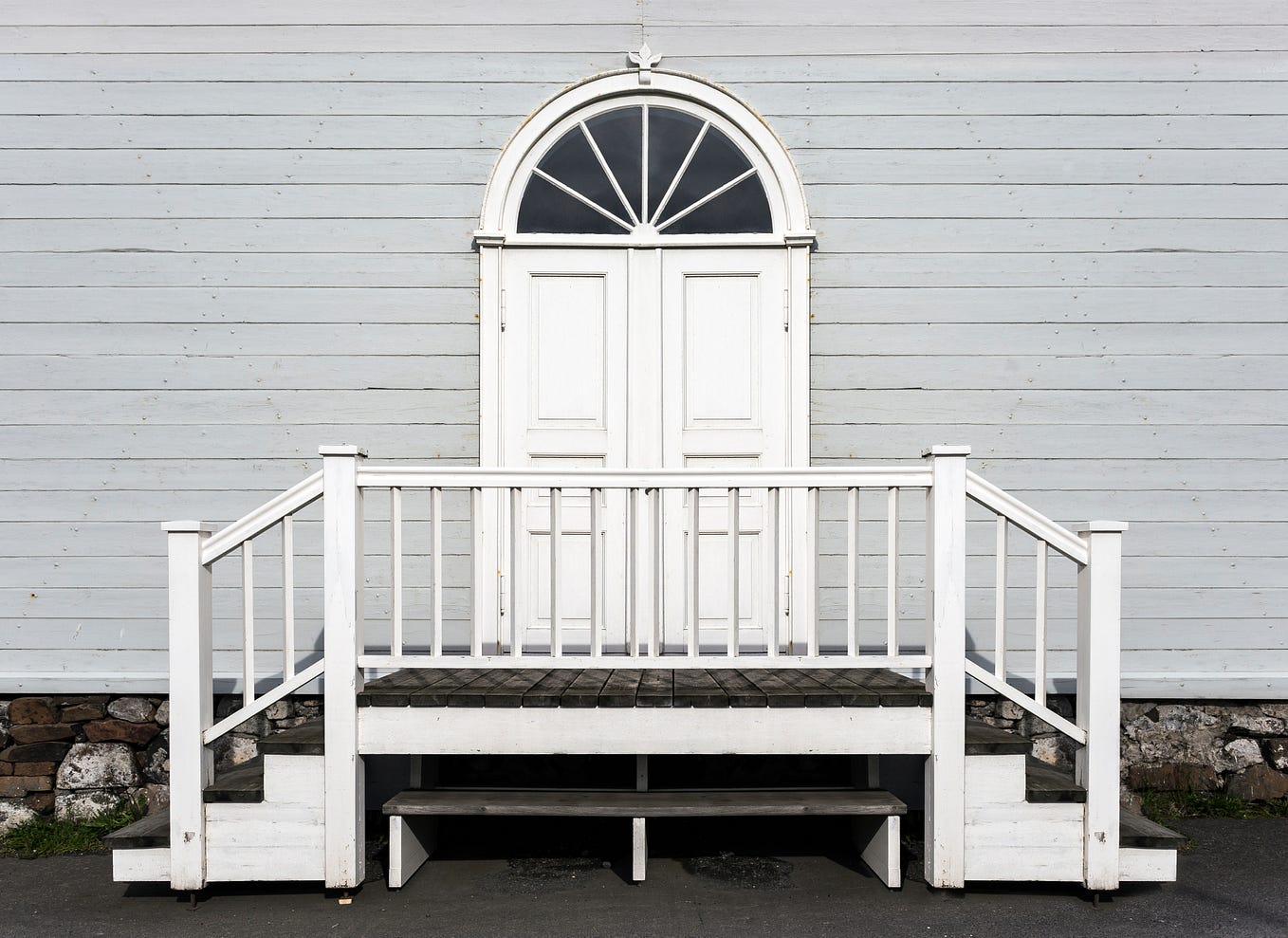 Revamp Your Porch: Innovative Post Wrap Solutions - HDP Moldings, LLC ...