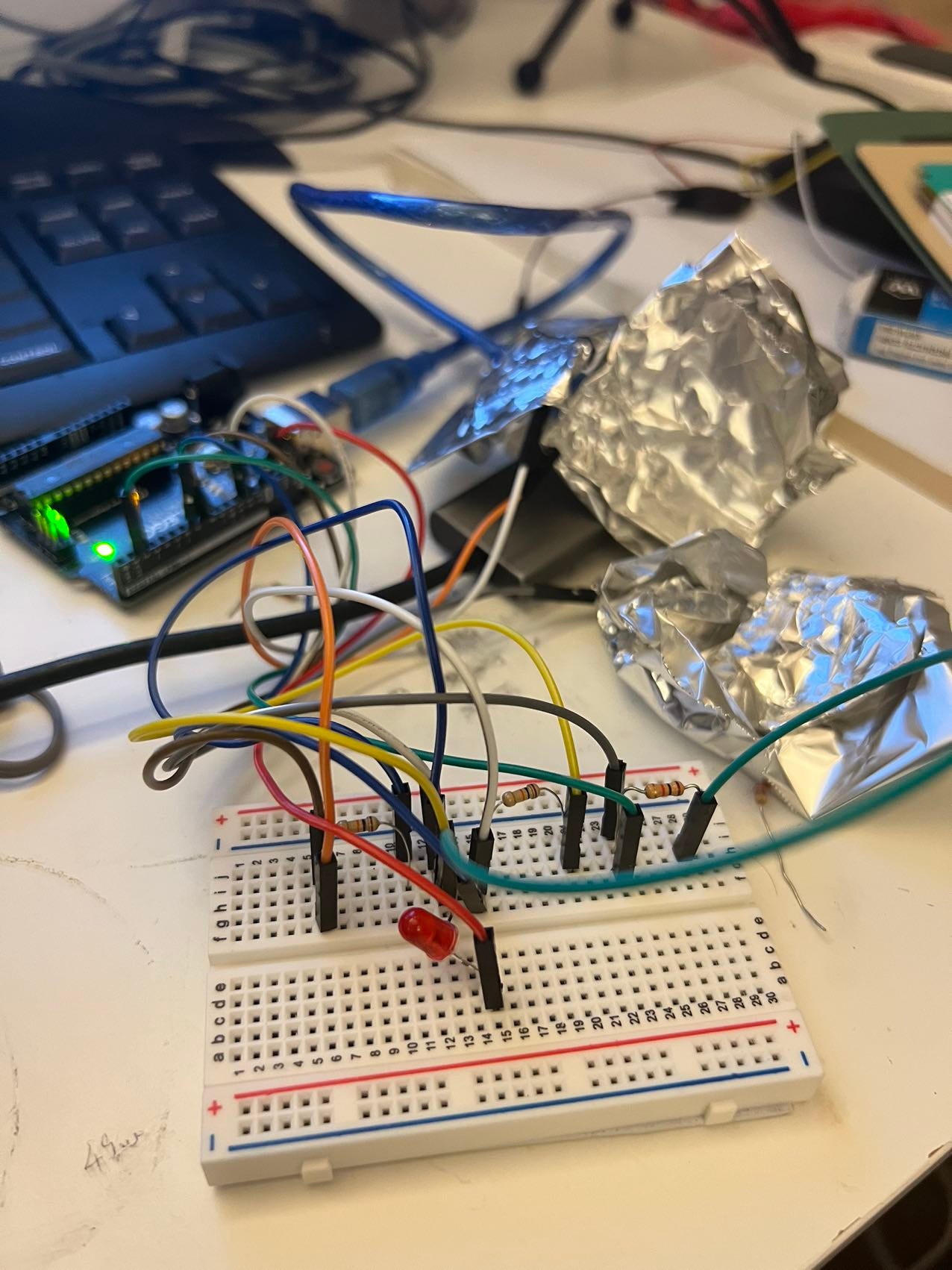 Lab 4: Sensing — Force Sensors and Photocells | by Yini | Medium Lab 4: Sensing — Force Sensors and Photocells | by Yini | Medium