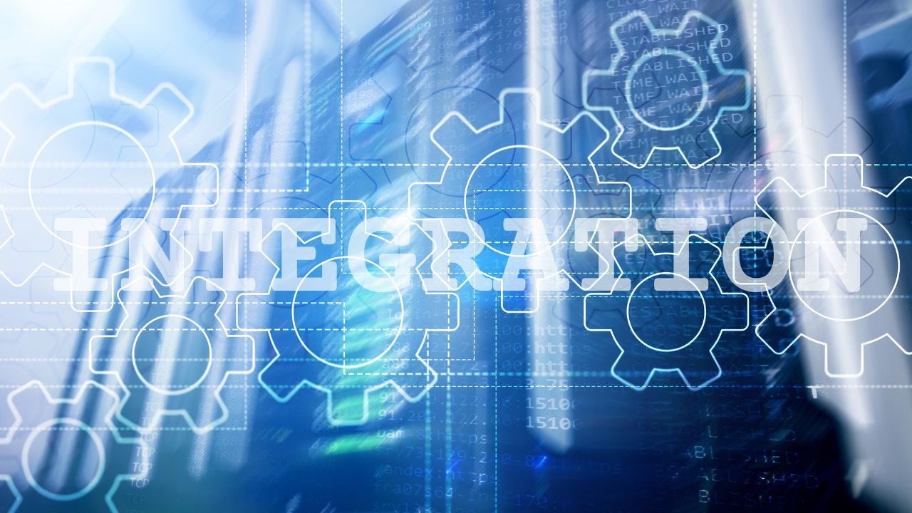 Legacy Systems and Modern Integration: Bridging the Gap for Digital Transformation | by Shantoie ...