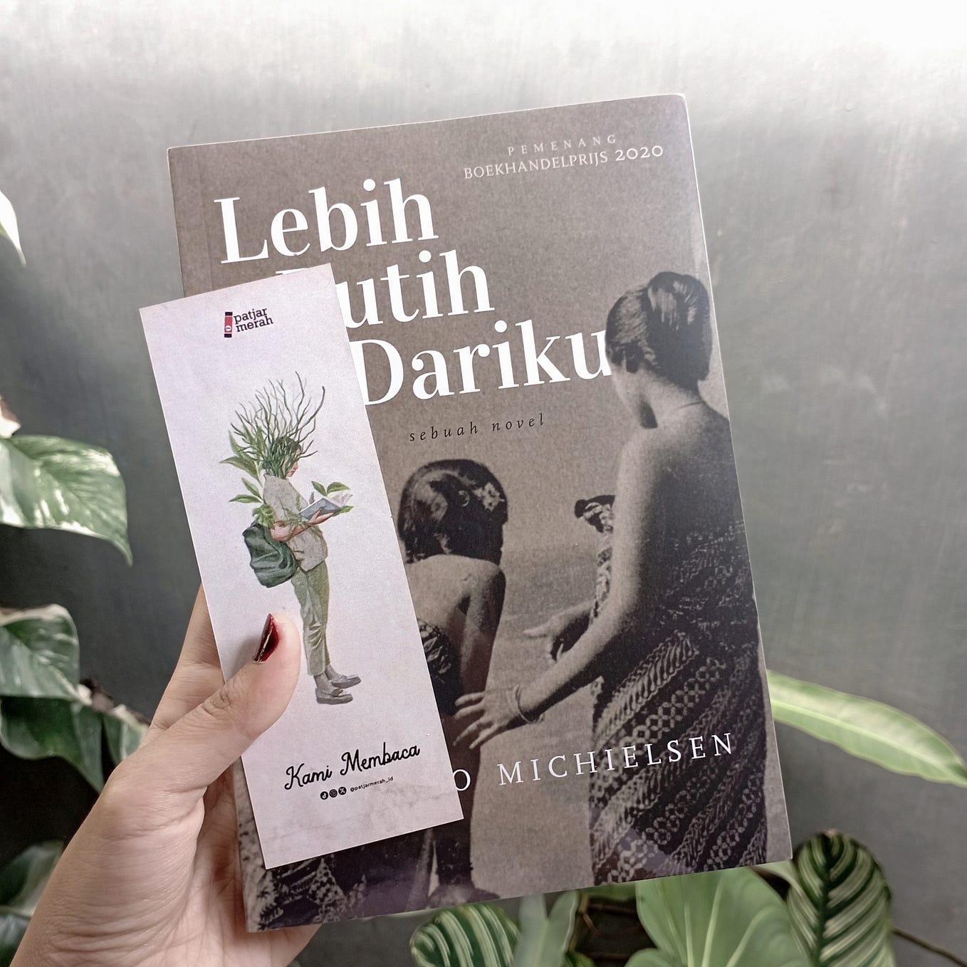 Kau Aksara dalam Cerita. ─ Sebuah prosa liris | by Kin. | Feb, 2025 | Medium