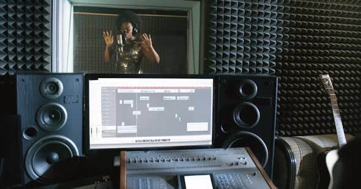 8 Online Platforms Indie Artists Can Use to Go on Tour | by Payolie ...