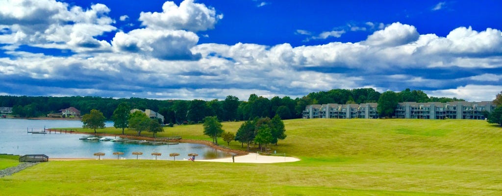 Smith mountain lake Local guide. Vacation at waterfront resort and ...