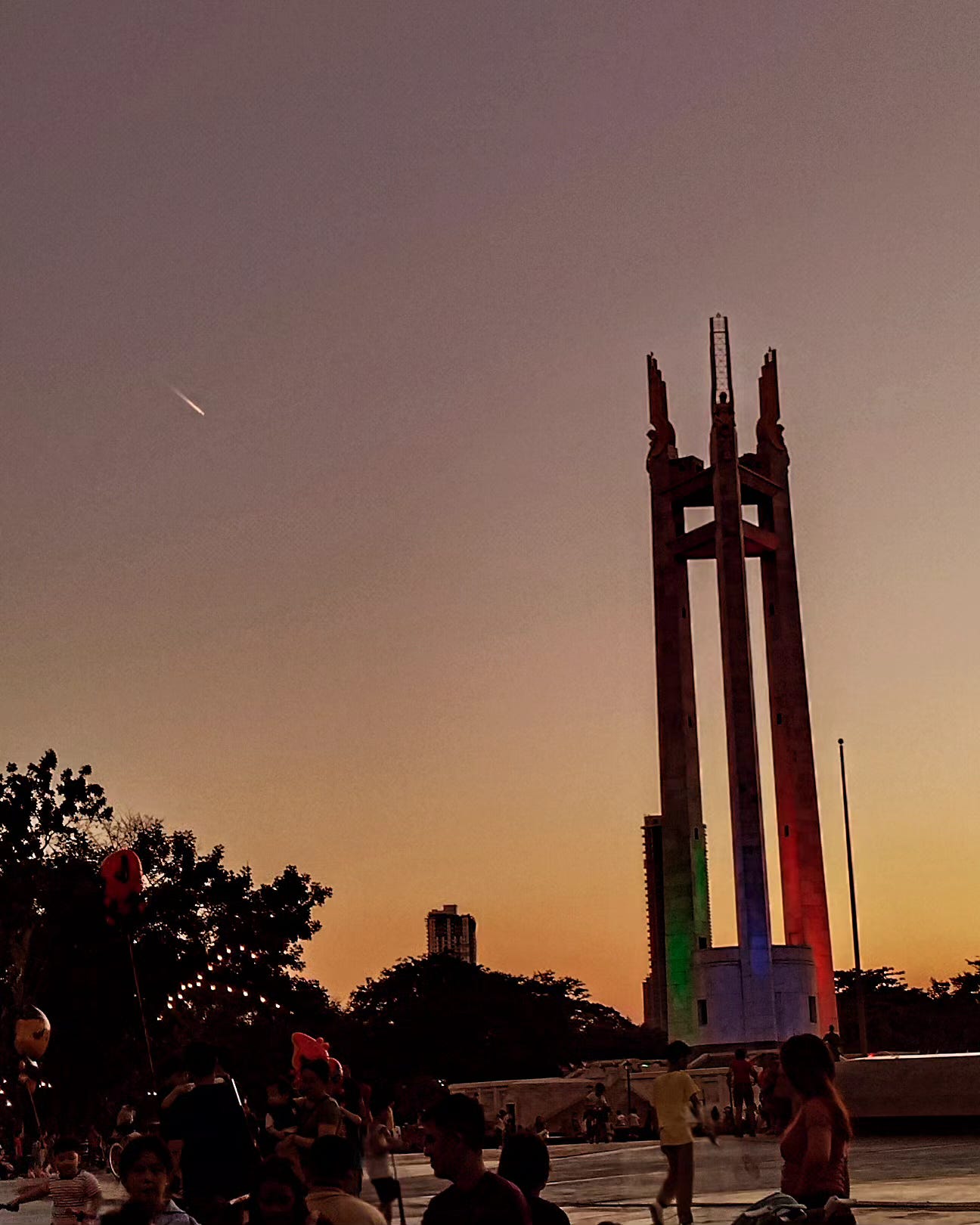 Minsan gusto kong magsumbong sa‘yo | by ⋆｡‧˚ʚ solaris ɞ˚‧｡⋆ | Jun, 2025 ...