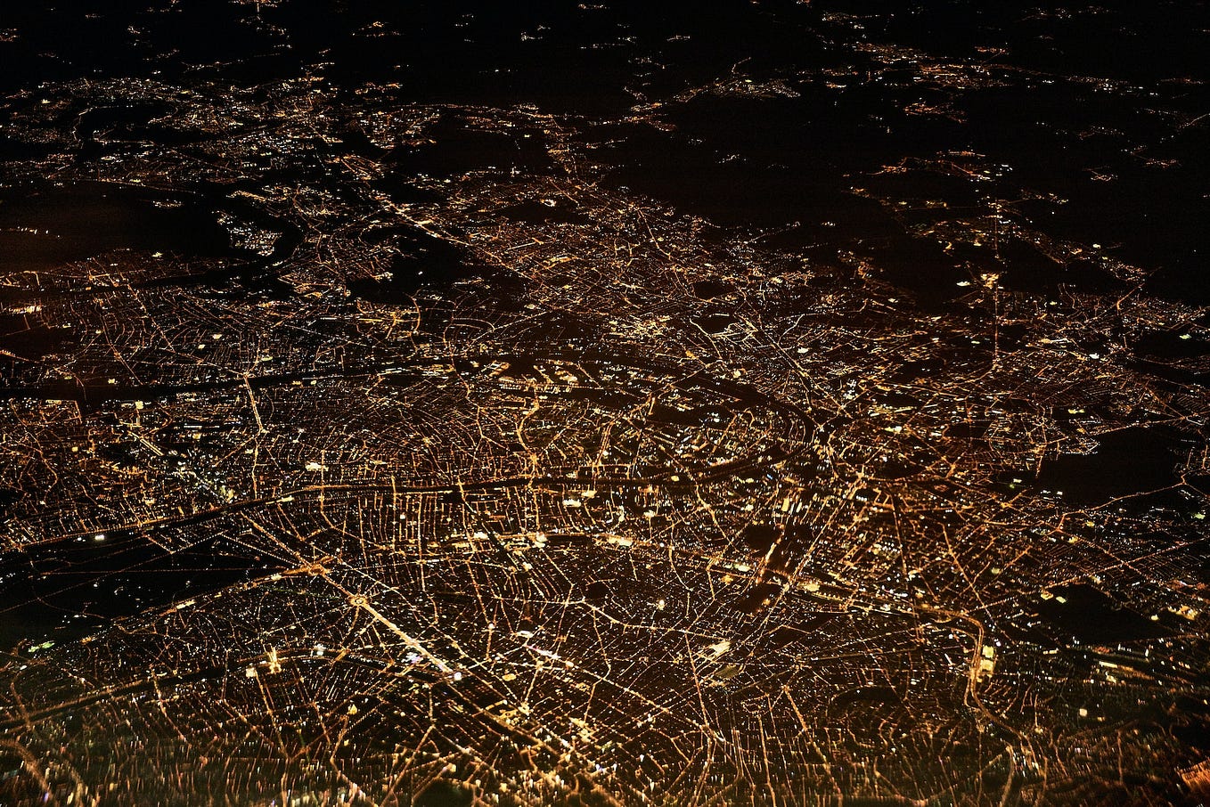 Data Streaming with Kafka: Basic Concepts and Building a Project in Databricks | by Luis Miguel ...