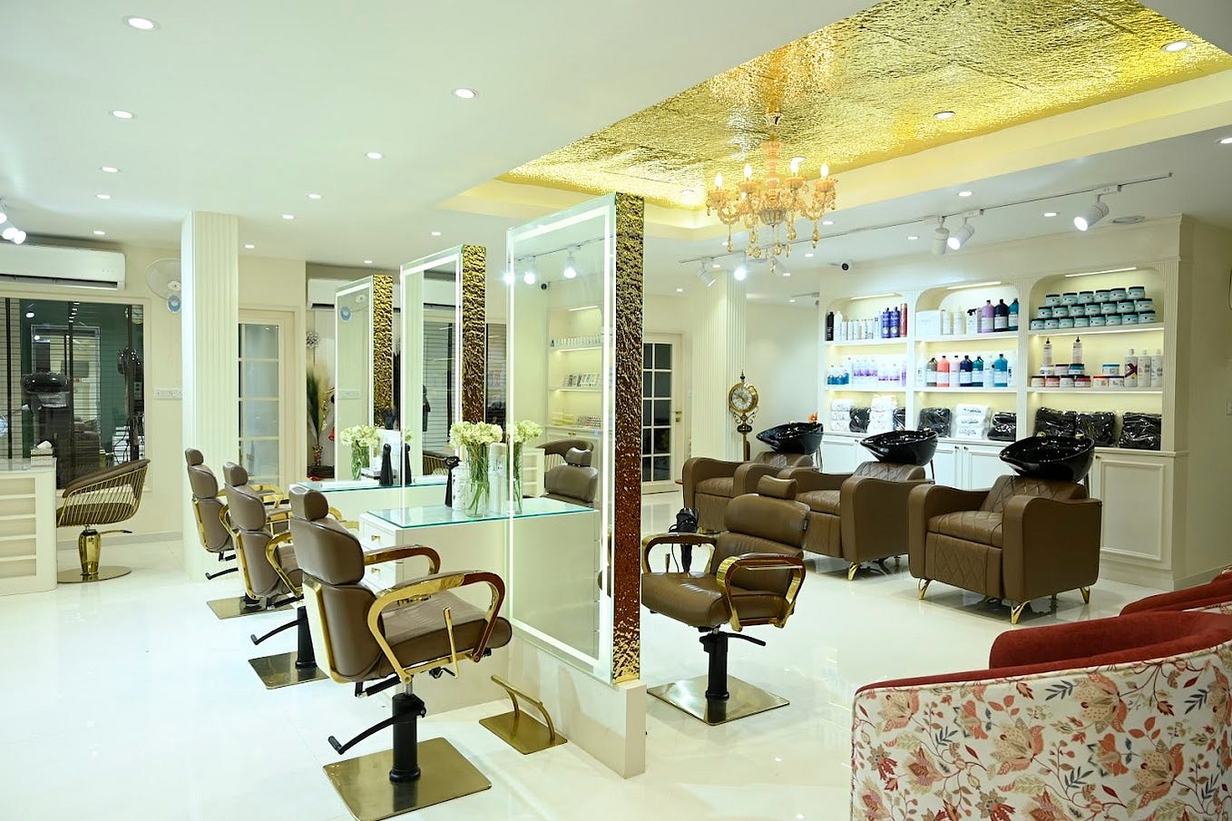 Stylish Hair Style On Party — Stylz Beauty Salon - Rahulmaestros - Medium
