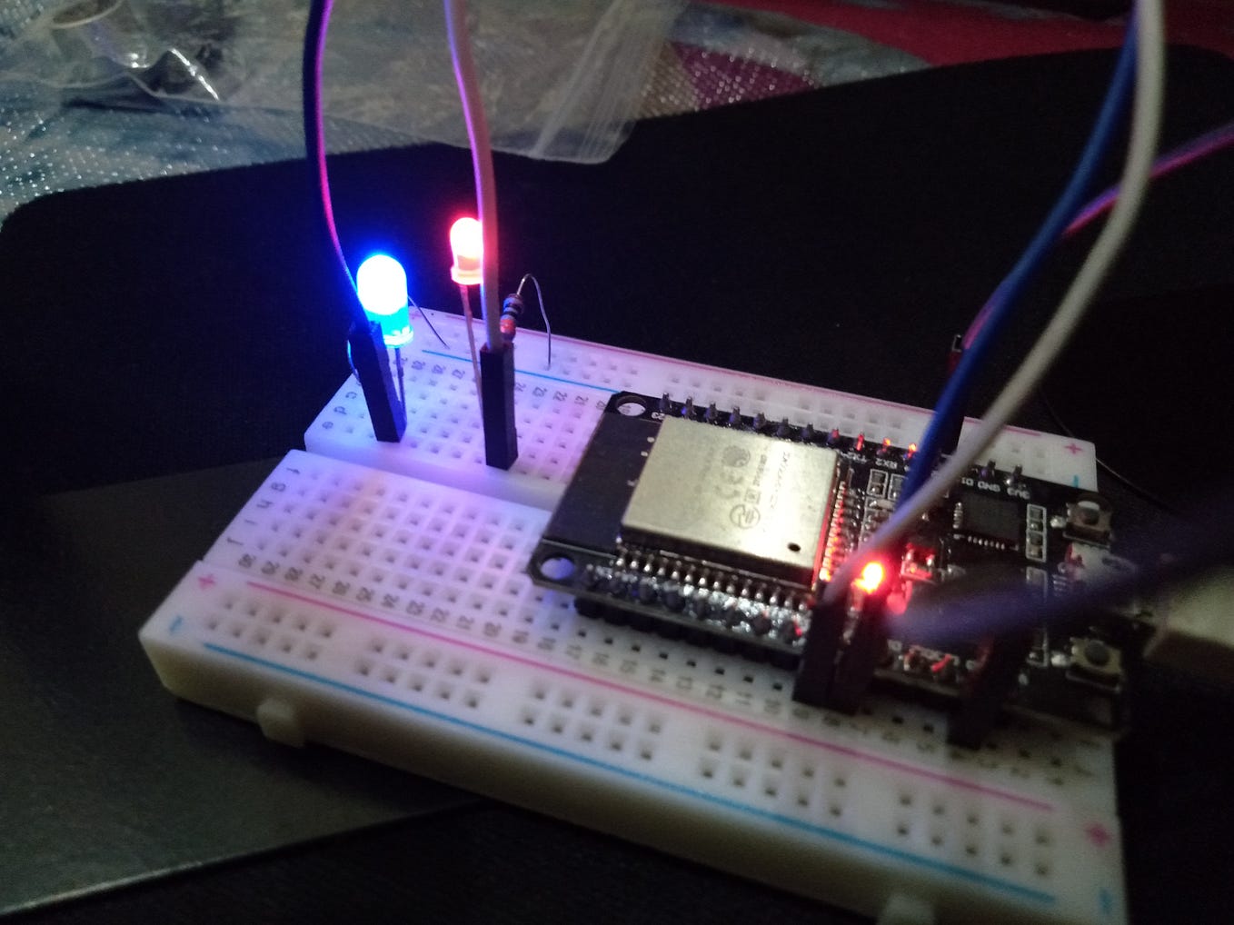 Project #8: ESP32 Web Server with Sensor HC-SR04 | by Resha Puspita | Medium