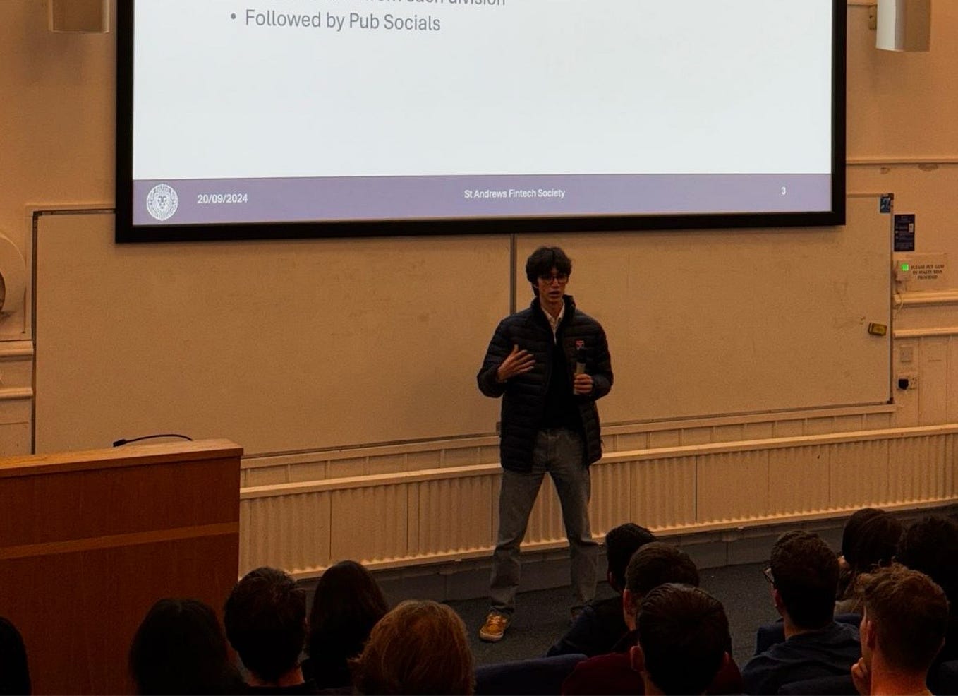 Coding Basics: Thread-Safe Blocking Queue in C | by Chedy Smaoui | Medium