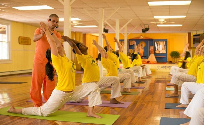 Deciding Between Yoga Teacher Training In Rishikesh Or Other Places ...