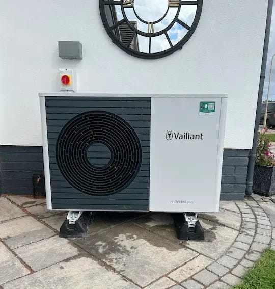 Comparing Air Source Heat Pump Cylinders with Traditional Heating ...