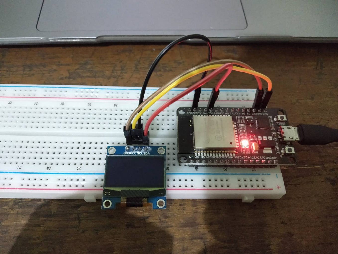 Project 2: Simple I/O with ESP32. Halo guyss! project kedua ini merupakan… | by Alifiya Brizita ...