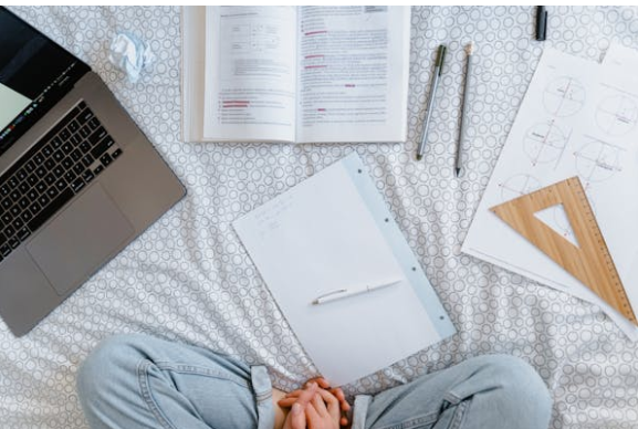 How to Set Up the Perfect Home Learning Environment | by Hue Virtual ...