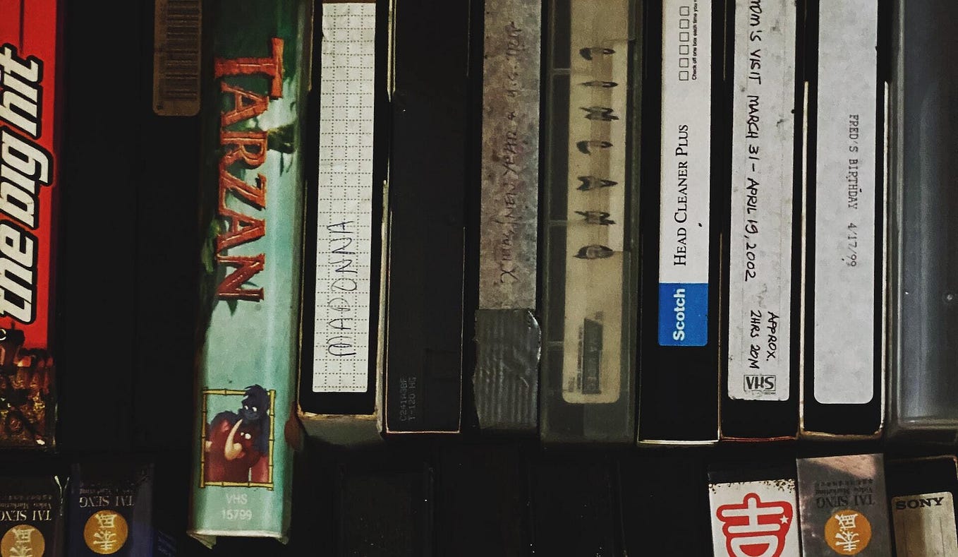 Binary Compatibility: Simplified. For Kotlin Library authors and… | by Sarah Maher | ProAndroidDev