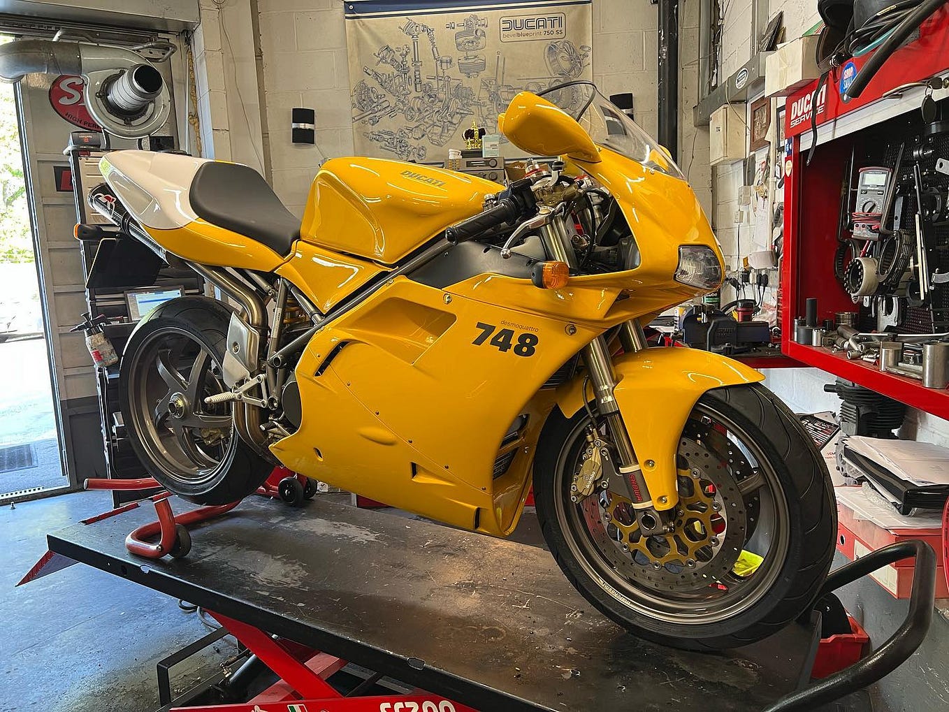 Ducati Motorcycle Service London - Ray Petty Meccanica - Medium