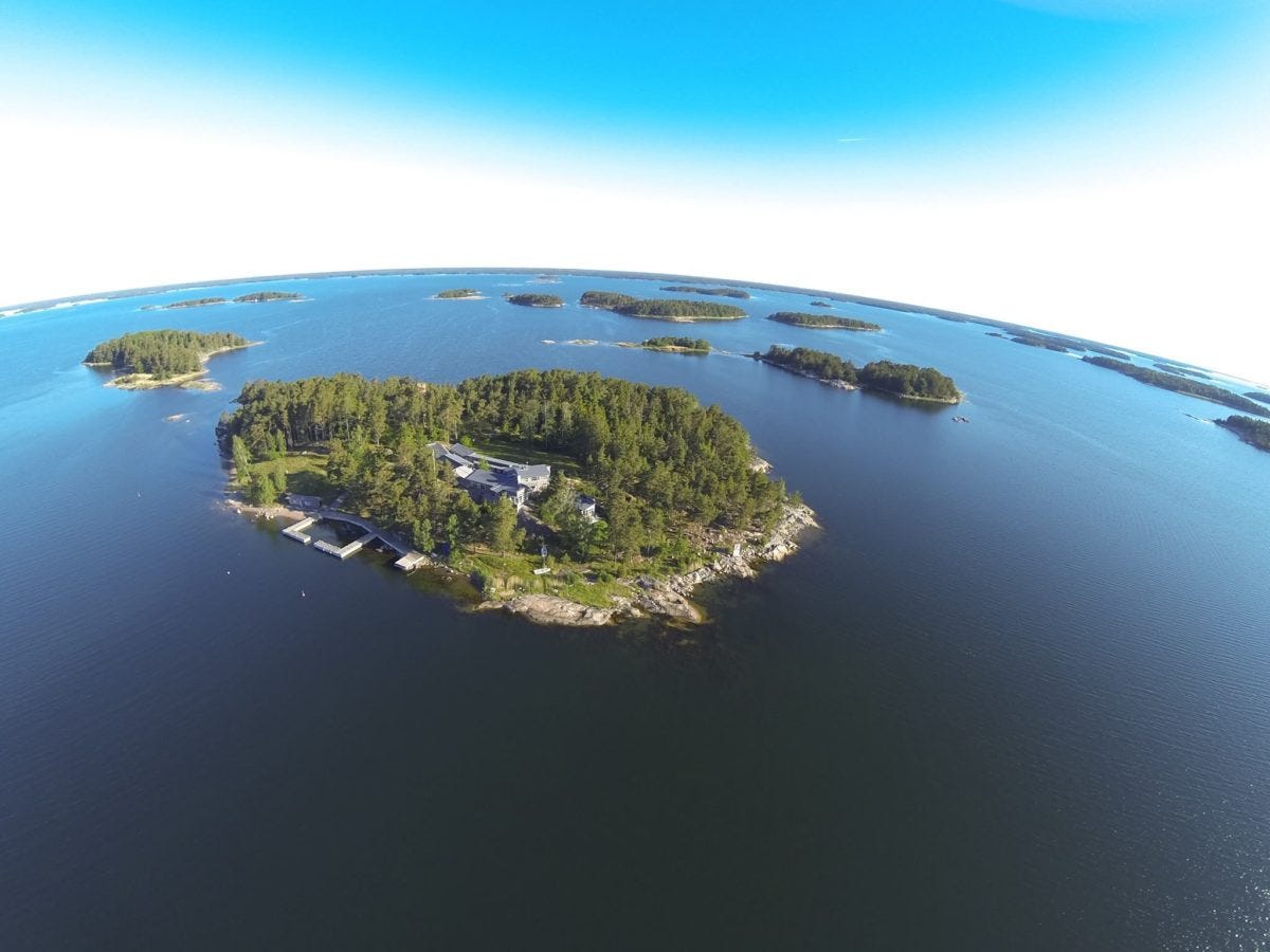 Case Study: Airbnb. In this series of case studies we are… | by Keks Ackerman | Future Sensor ...