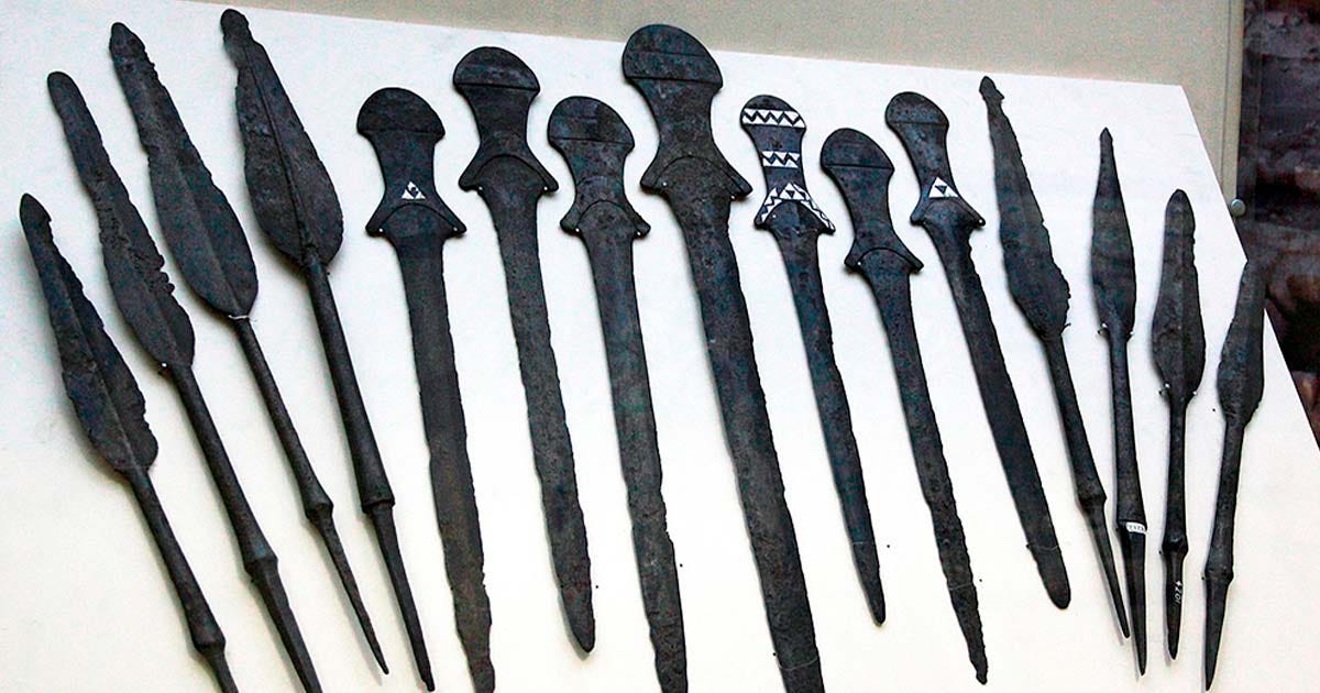 The Zweihander Sword: A Symphony of Power and Elegance. | by Battling ...