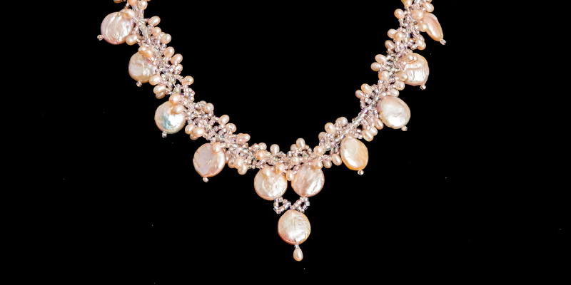 How does the Infinity Affirmation Necklace work? - Moneemagnet - Medium