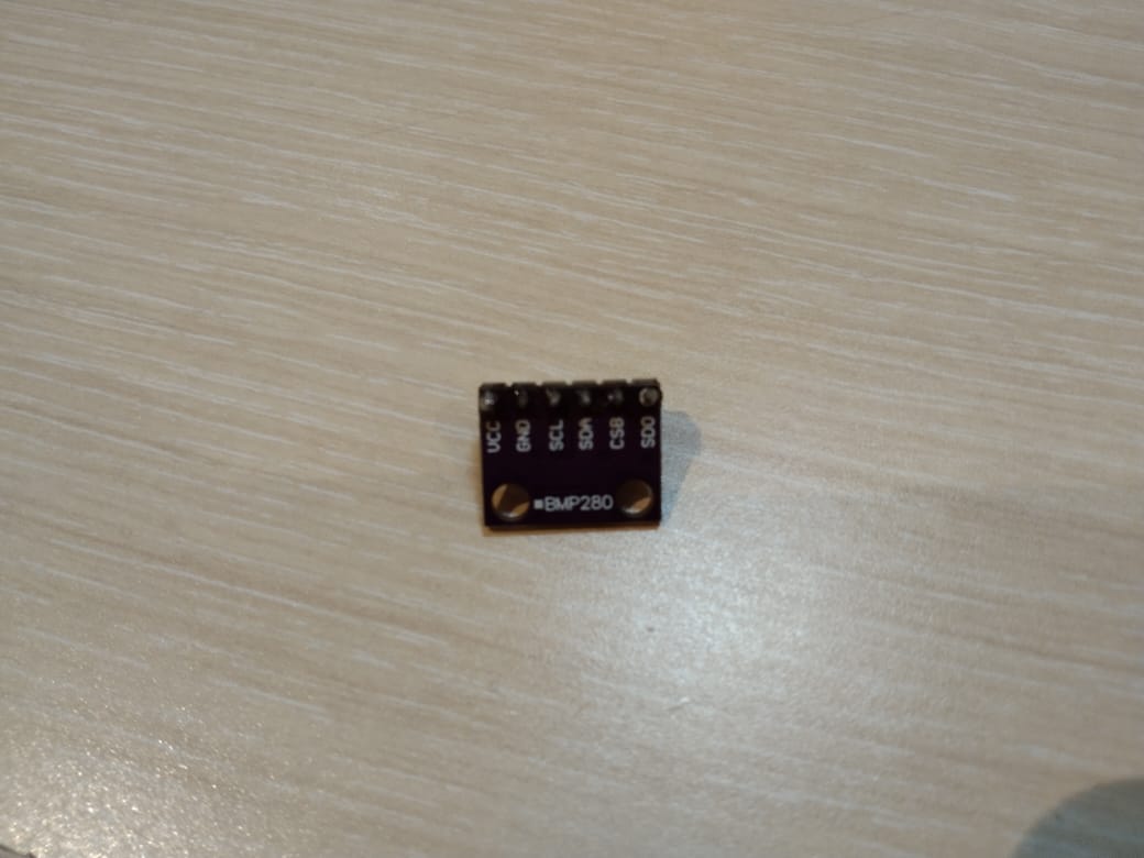 ESP-32 Tutorial: Internal Sensor. Bagaimana sih sistem internal sensor ...