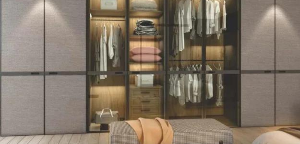 The Walk-In Wardrobe: A Luxury That Becomes Necessity | by Veneto | Apr ...