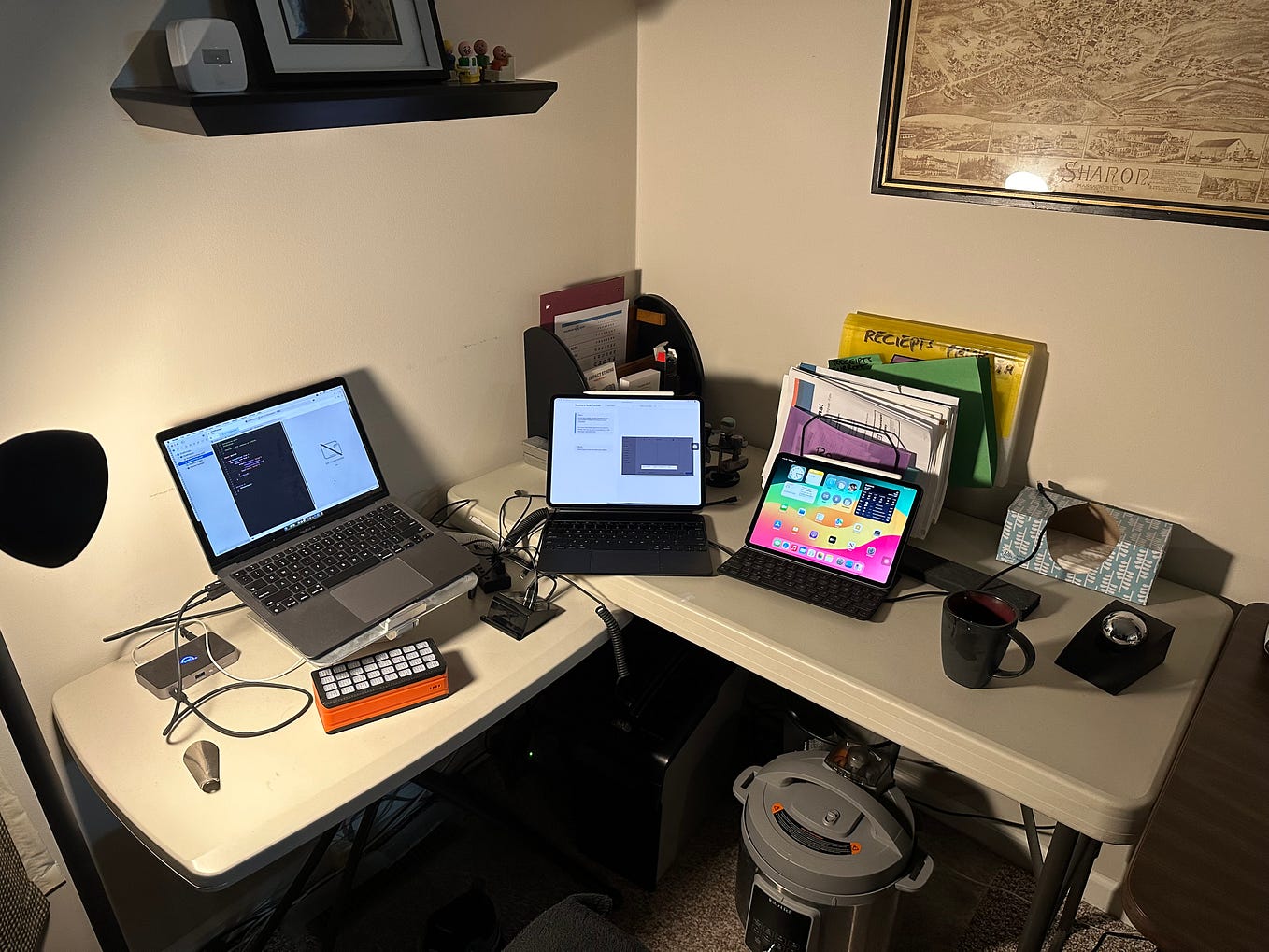 SwiftUI: Multi-View Navigation Using Custom Model | by Muhammad naufal adli | Dev Genius