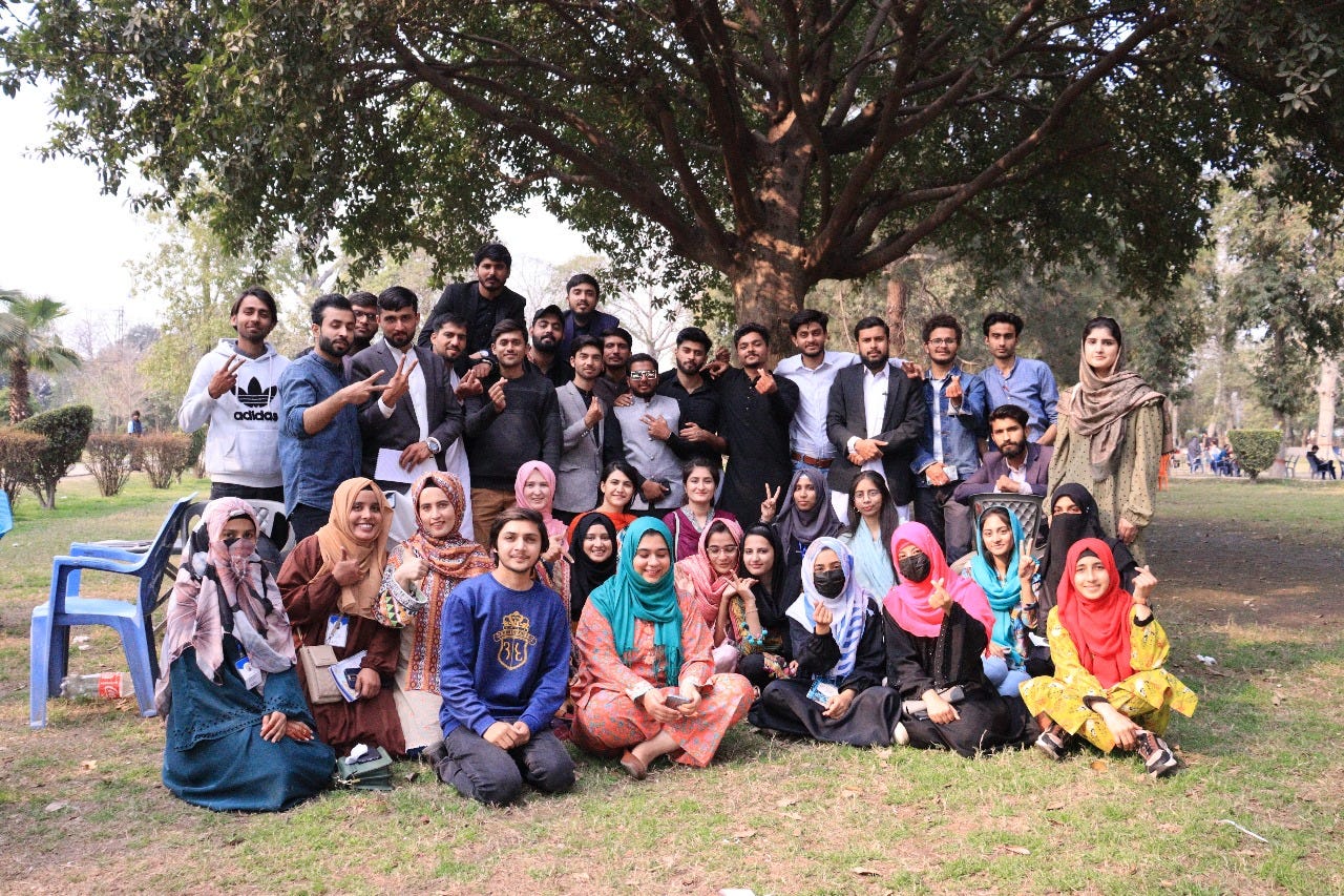 Experience in submitting the resume In person - Mehwish Bashir - Medium