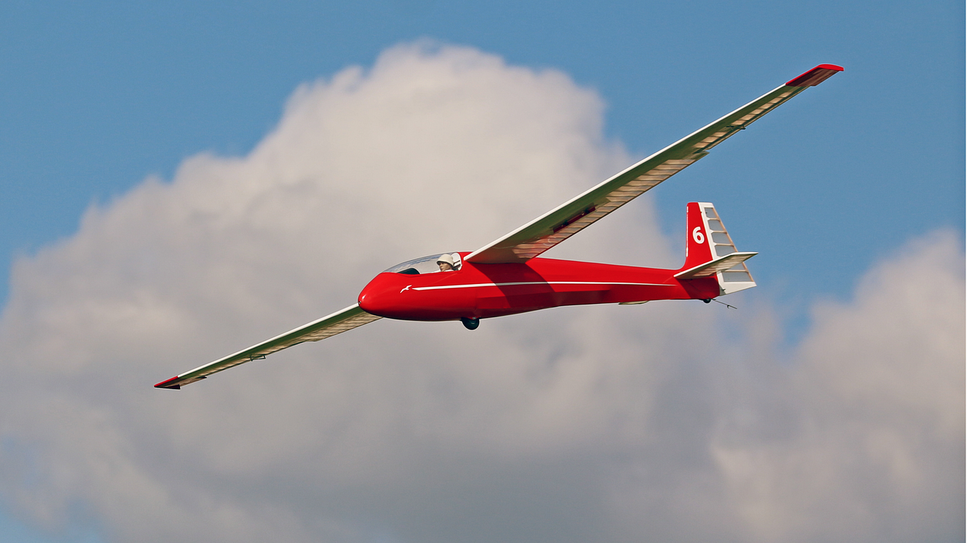 The Kirby Gull. Fred Slingsby’s gorgeous gull-wing at… | by Chris ...