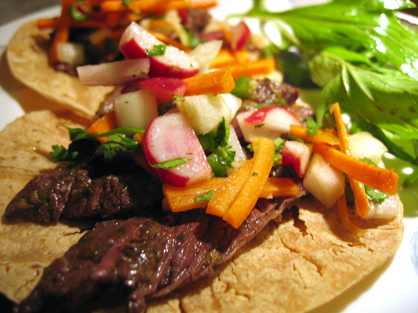 Four Benefits of a Corporate Catering Service — RedPlate Catering ...