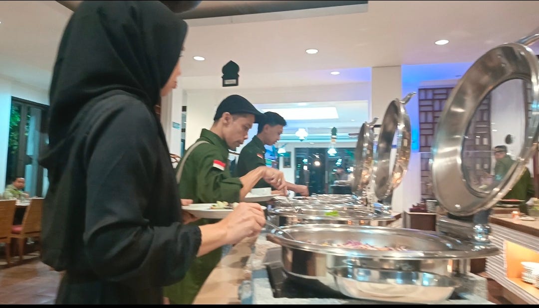 Nikmatnya Sate Legendaris 'Bang Muhsin' Bondowoso | by siaptv.com | Mar, 2024 | Medium