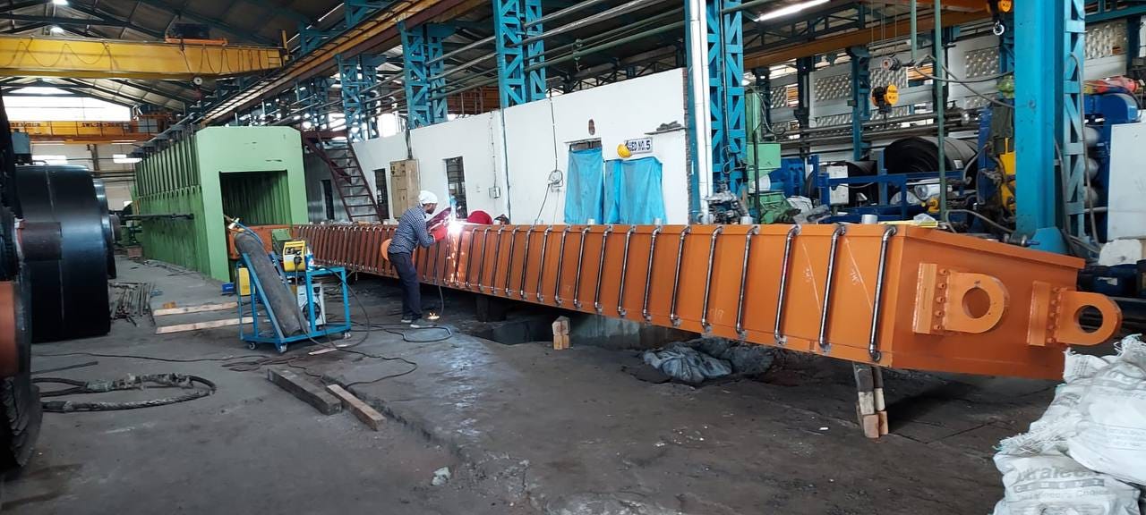 Top Rubber Conveyor Belt Presses in Canada - Woodmac Industries - Medium