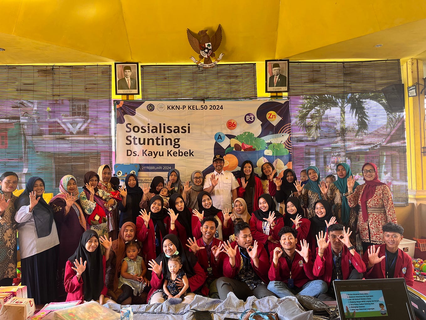 UNTUK MENYADARKAN PENTINGNYA LEGALITAS BAGI UMKM, MAHASISWA KKN-P KEL ...