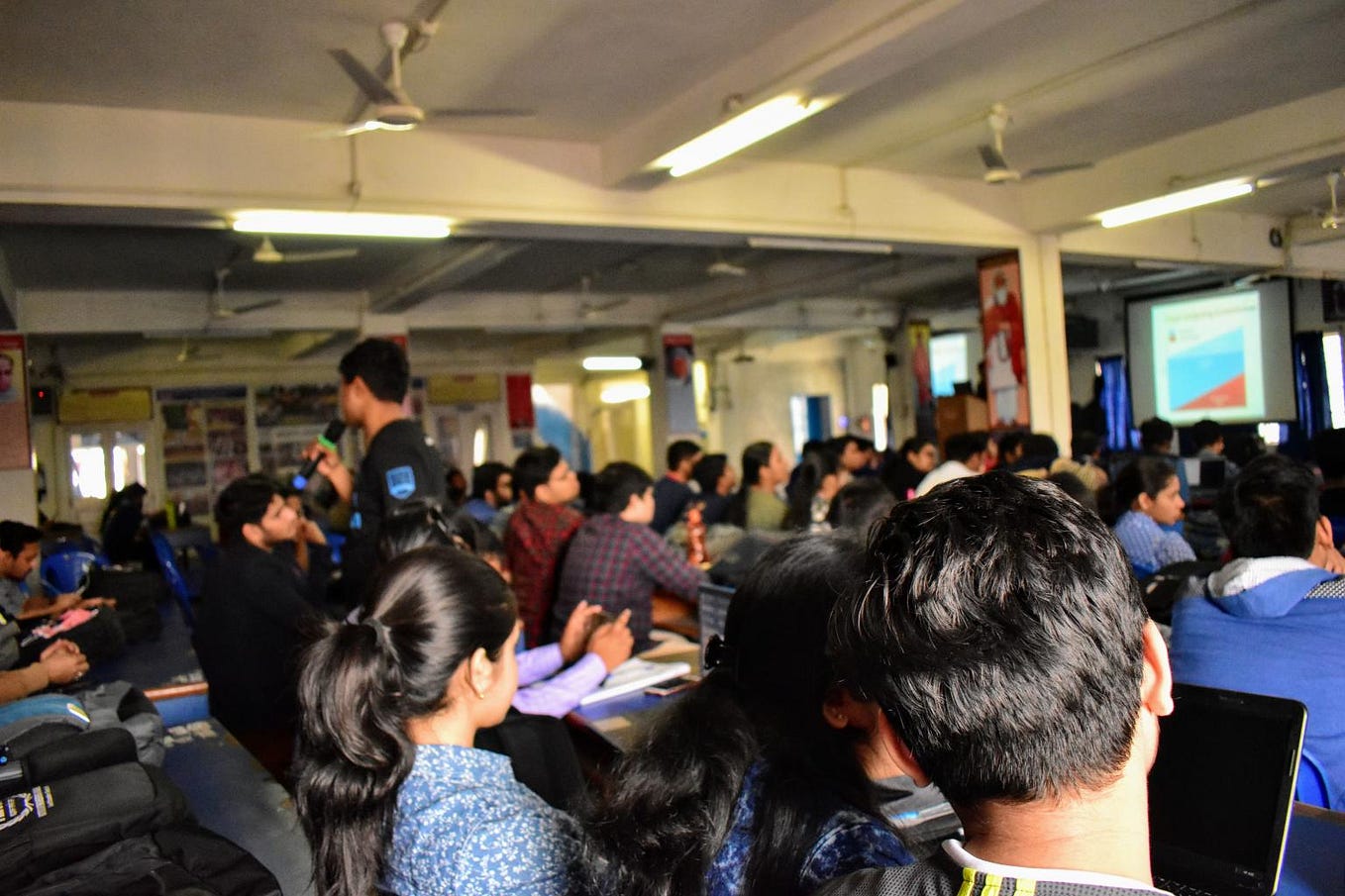 Creating a Stock Market Analyser in Python | by Prateek Majumder | Analytics Vidhya | Medium