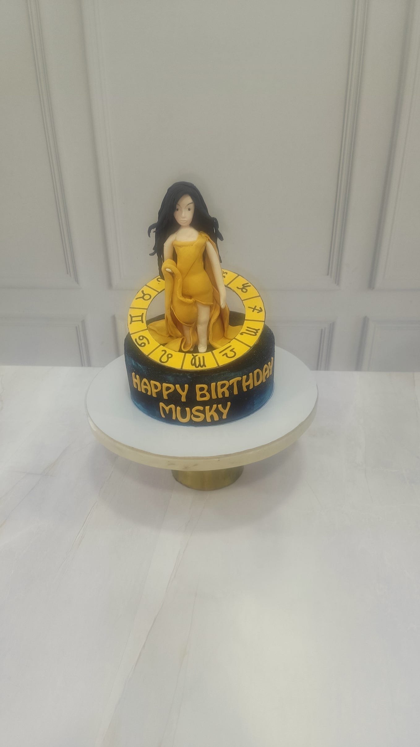 The eagles cake - Sidra Khan - Medium