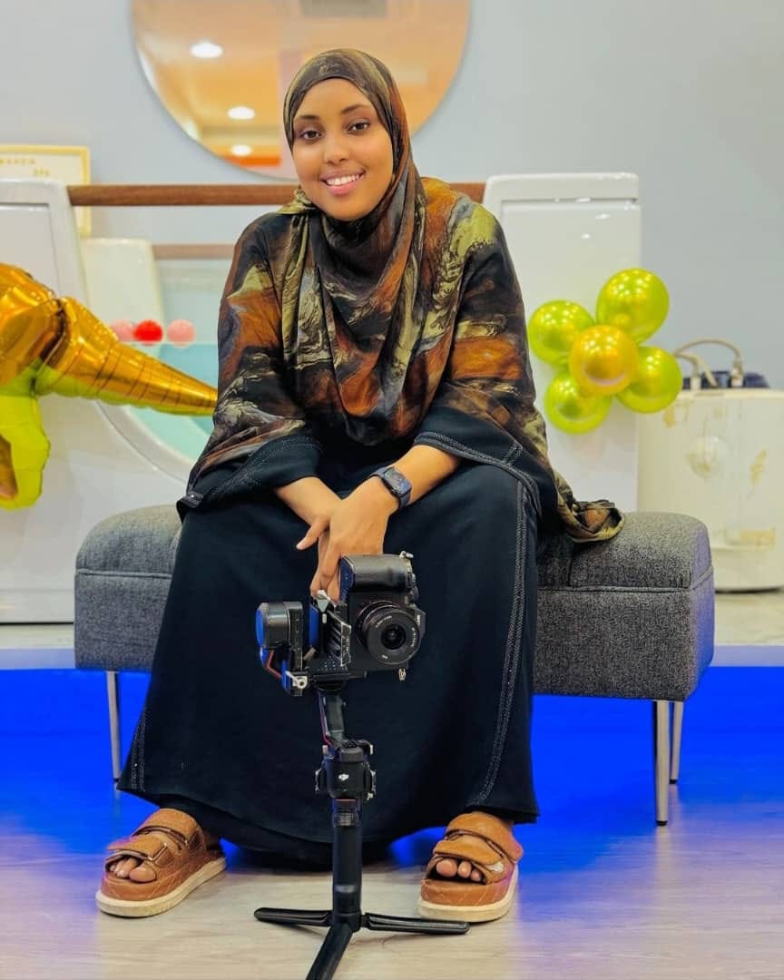 Sorry 🙏 - Aisha ali halane - Medium