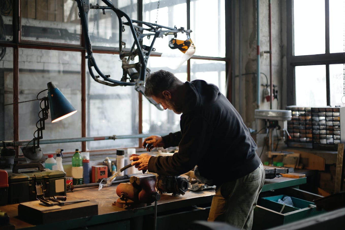 “Finding the Right Handyman: A Guide to Services in North Lakes ...