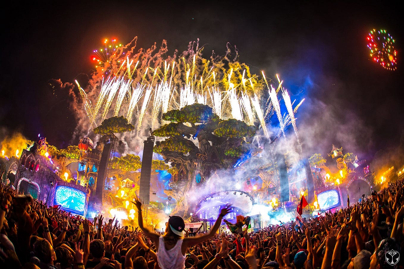 Las 7 cosas que debes de saber para asistir a un Rave | by Brandon ...