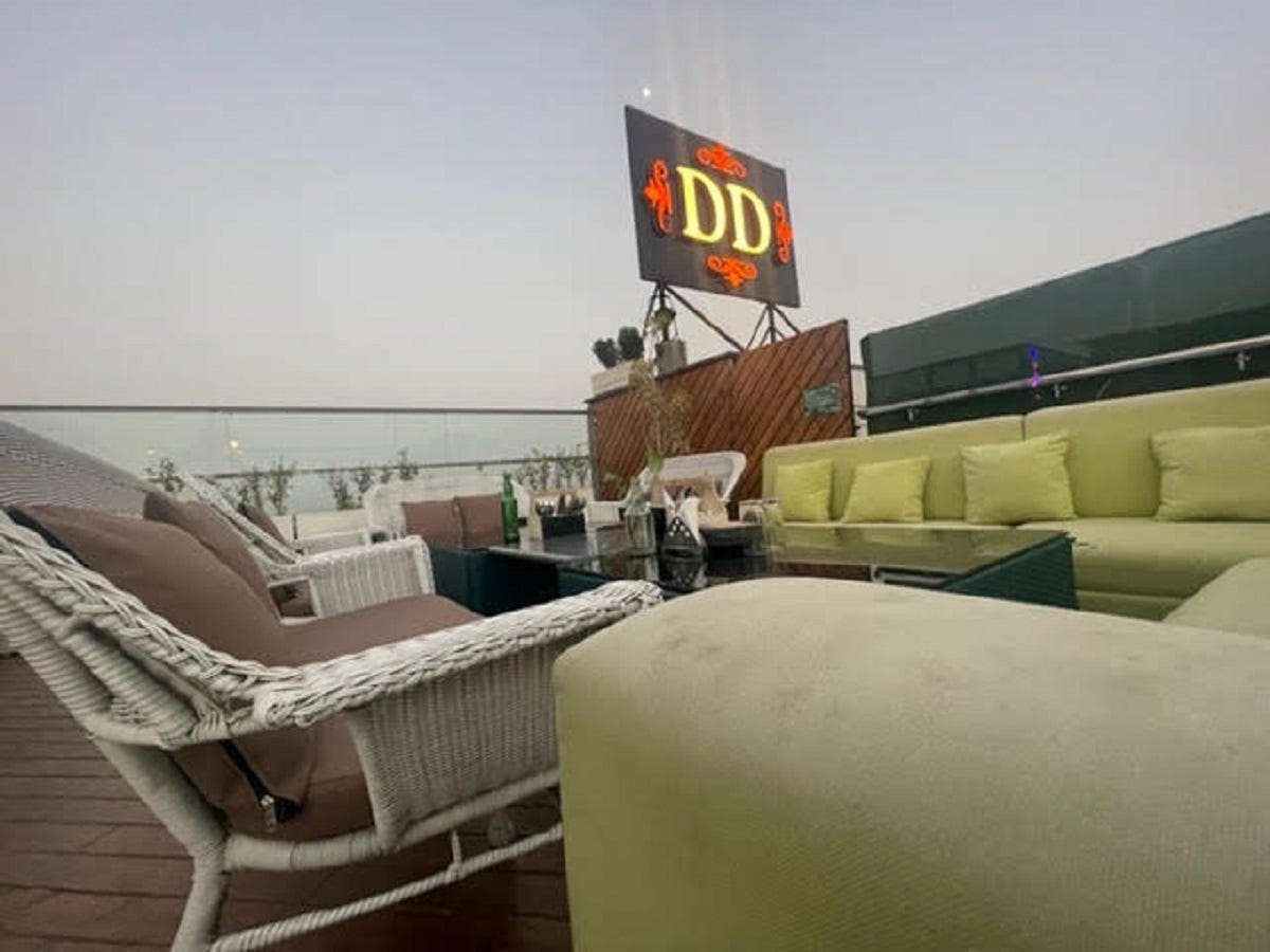 The Ultimate Guide to Luxury Hotels in Agra | by DD Suites | Oct, 2023 ...