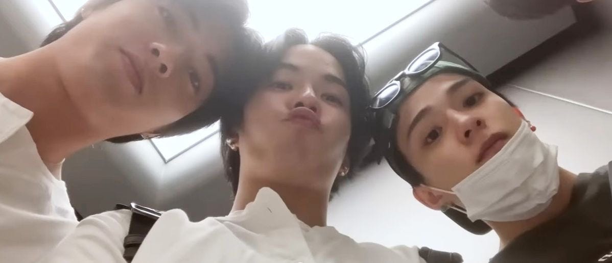 Narasi barazyva – pillow talk | by Syi 🌸 | Jul, 2024 | Medium