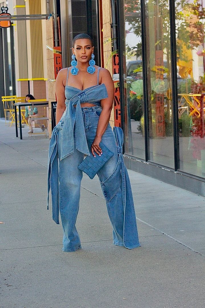 Plus Size Fashion: Embrace Your Curves with Confidence | by ...