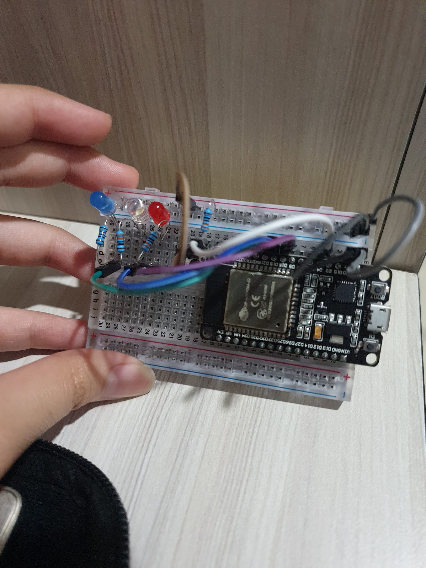 Project 5: LCD Display and PWM Signal on ESP32 | by It's Me Car | Medium