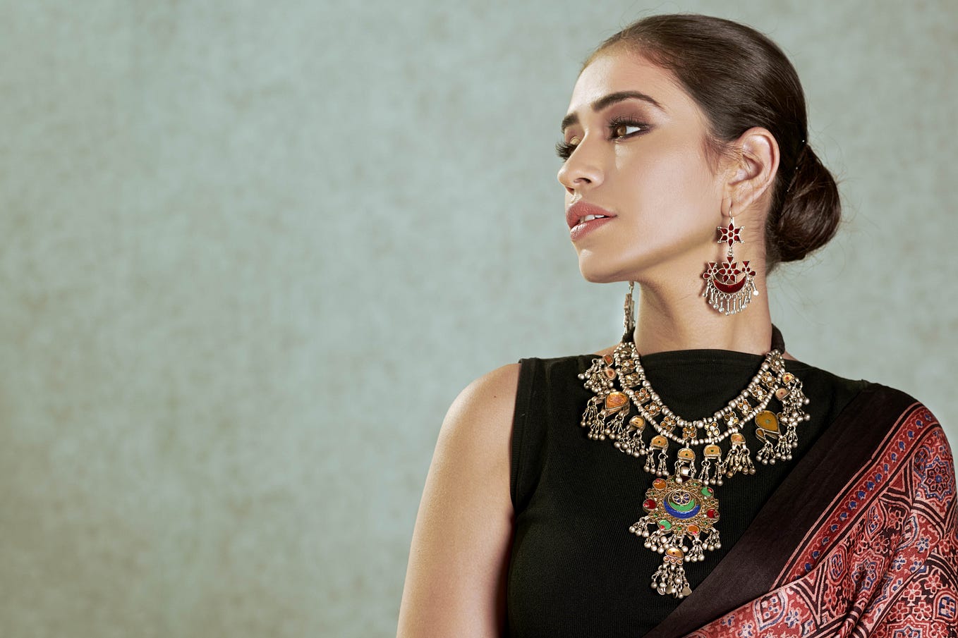 Conserving the Rich Ethnic Heritage of Traditional Indian Jewellery | by Namit Dolkar | Medium